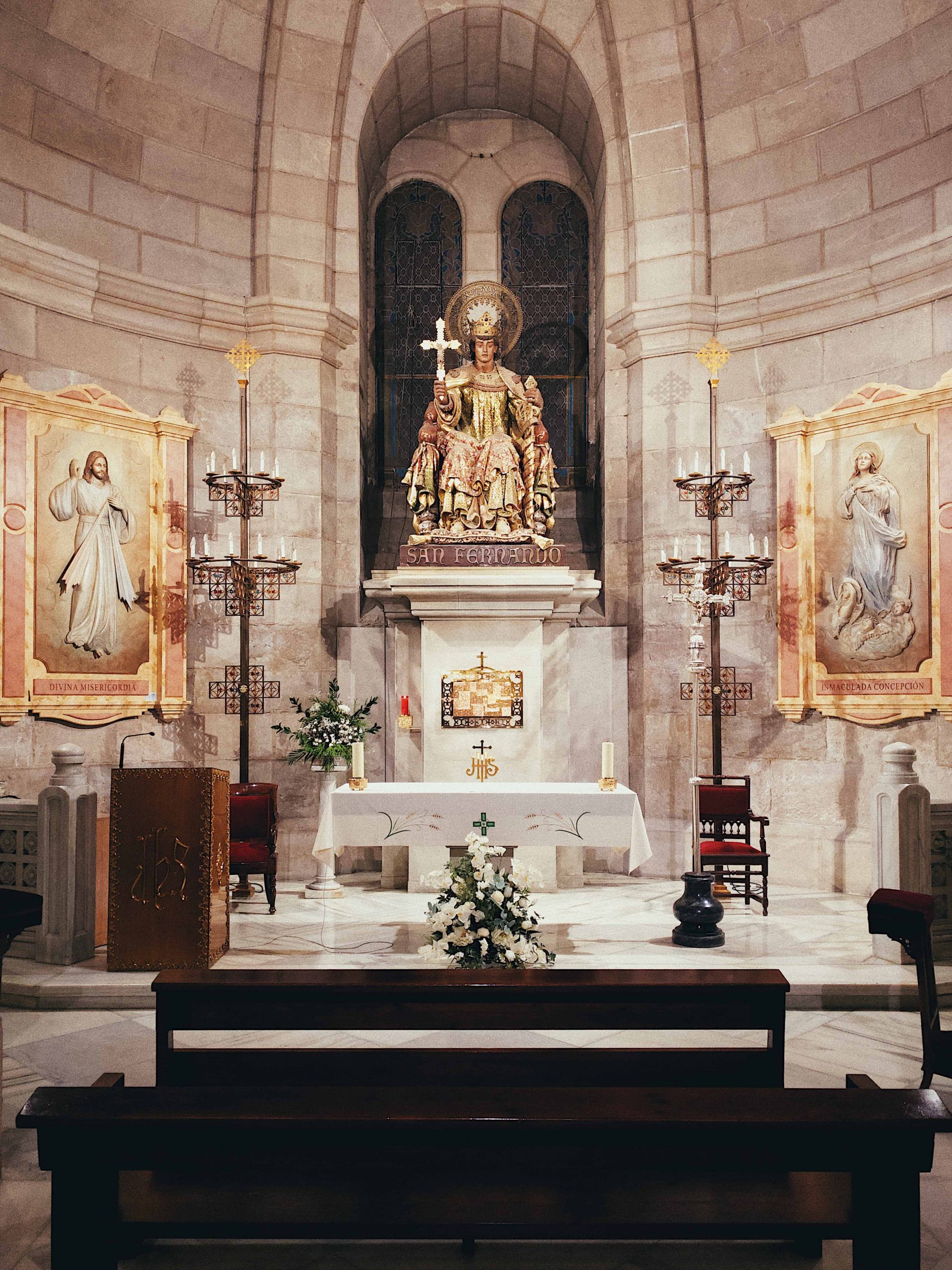 Altar Servers - St. Mel Catholic School